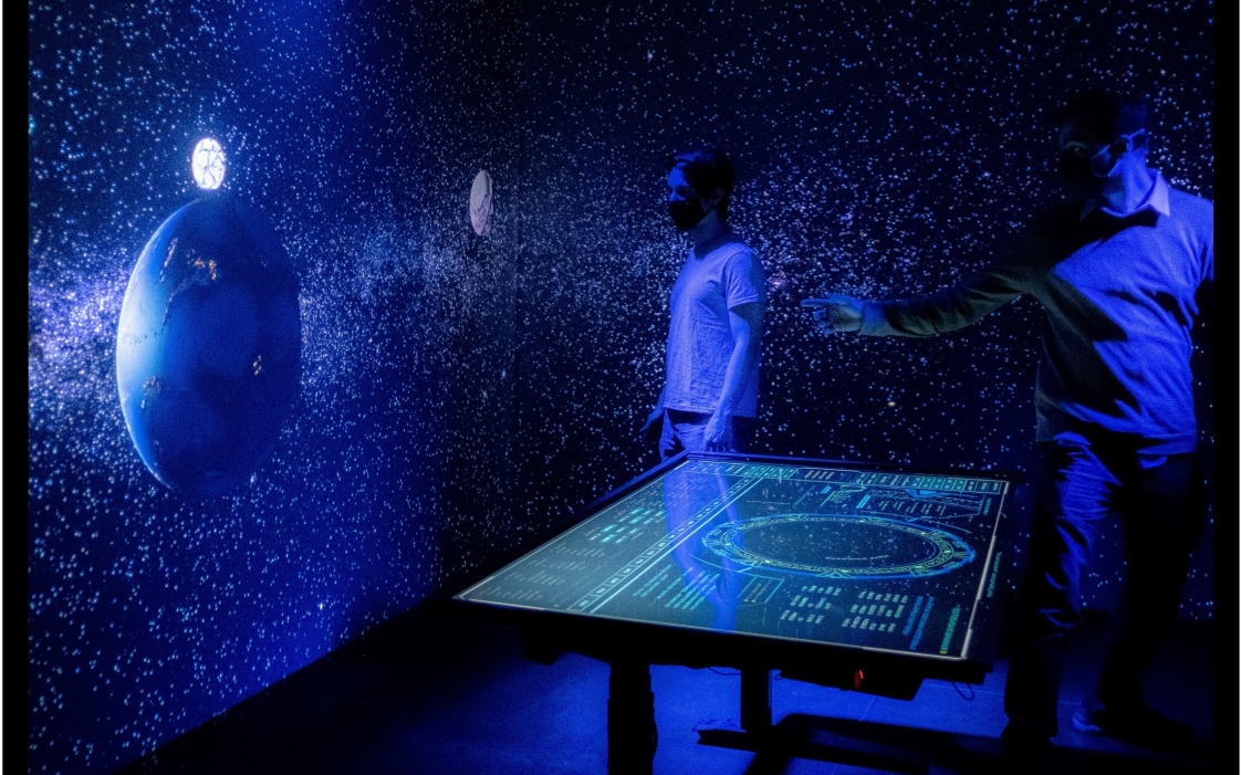 AI-Integrated Immersive / Interactive Design